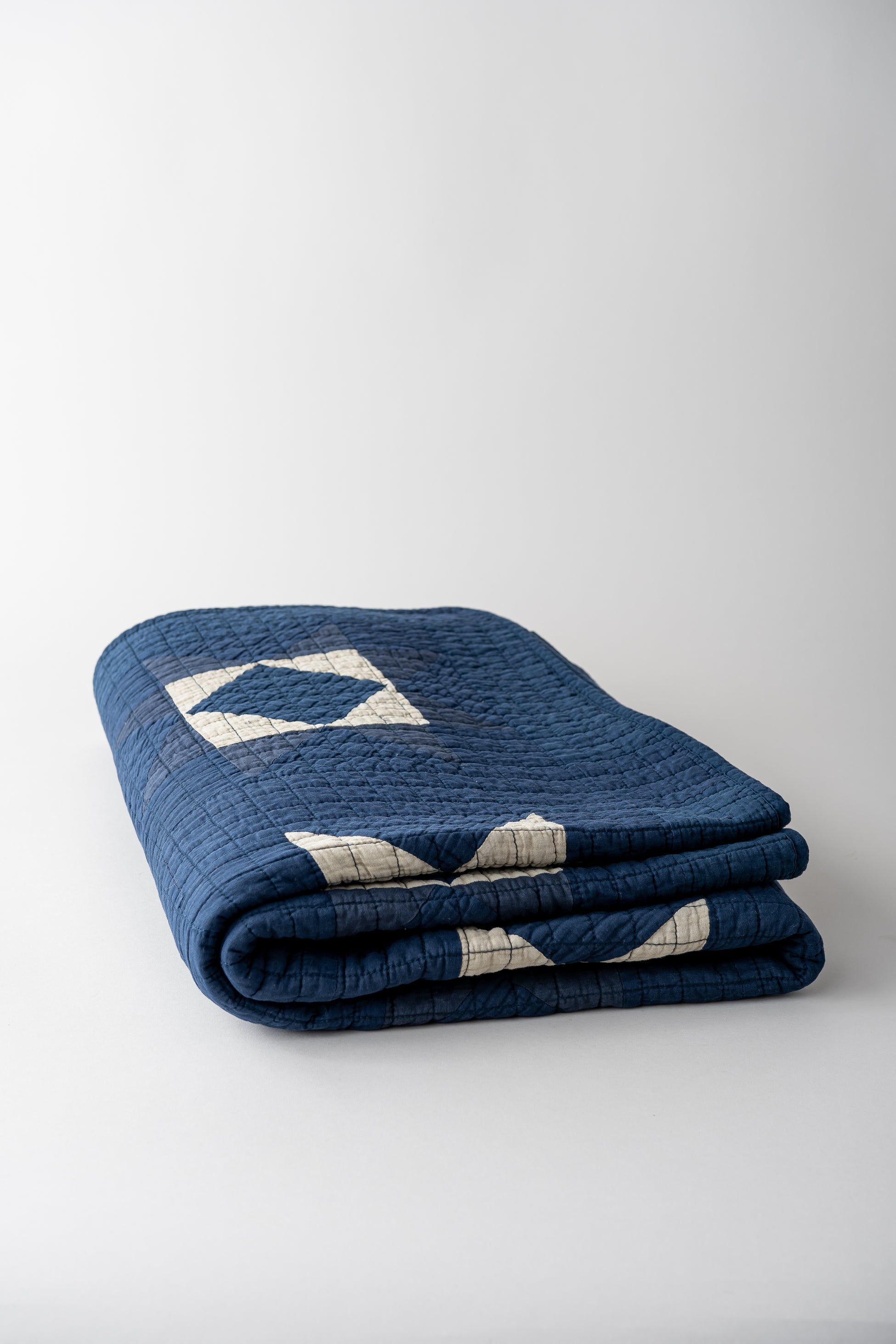 Patchwork Quilt - Blue – June Home Supply